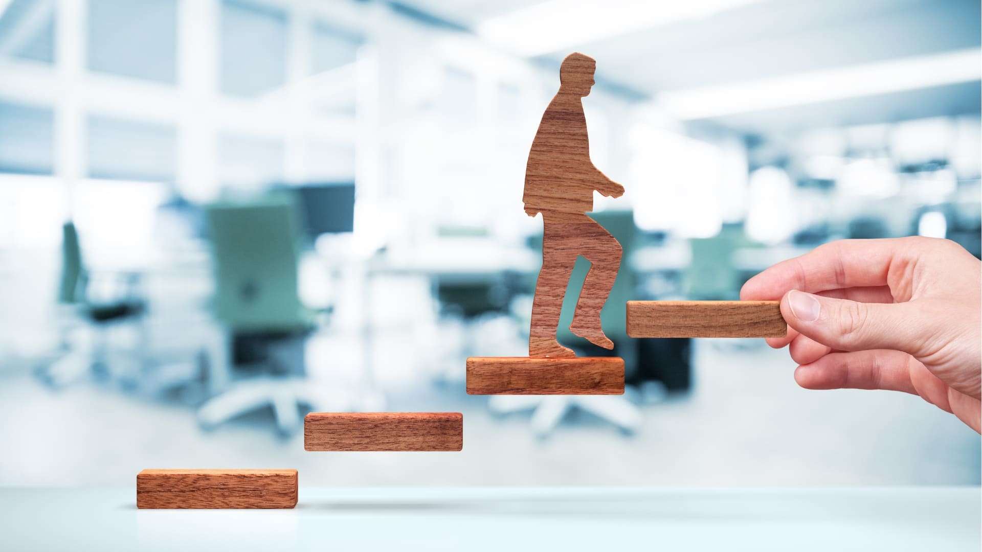 The Darkest Hour: What Made These Founders Keep Going - Haro Builder